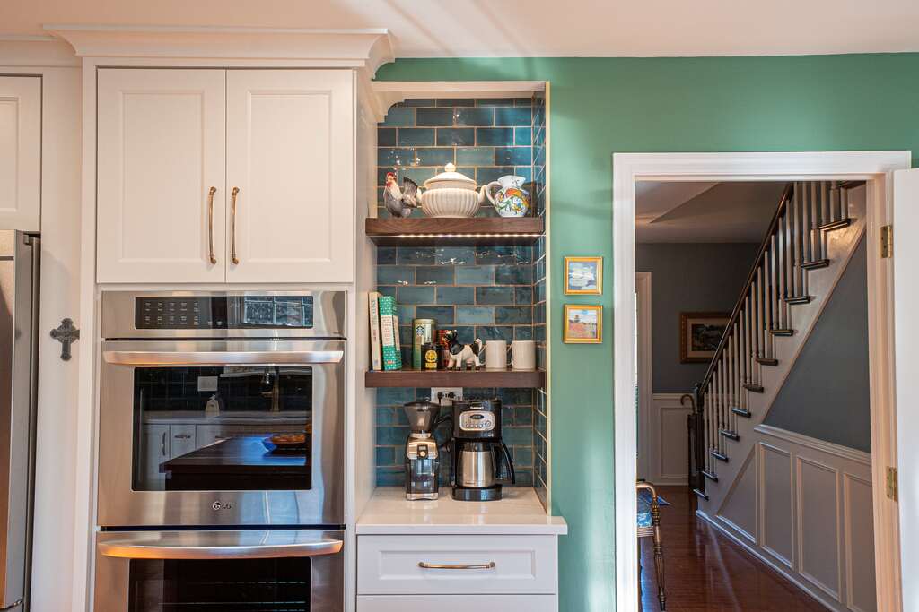 Franklin Park Kitchen Remodel: Infusing Elegance with Functionality